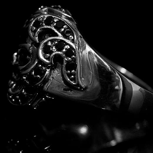 Totenkopf kleiner Ring Musterung Biker Schmuck